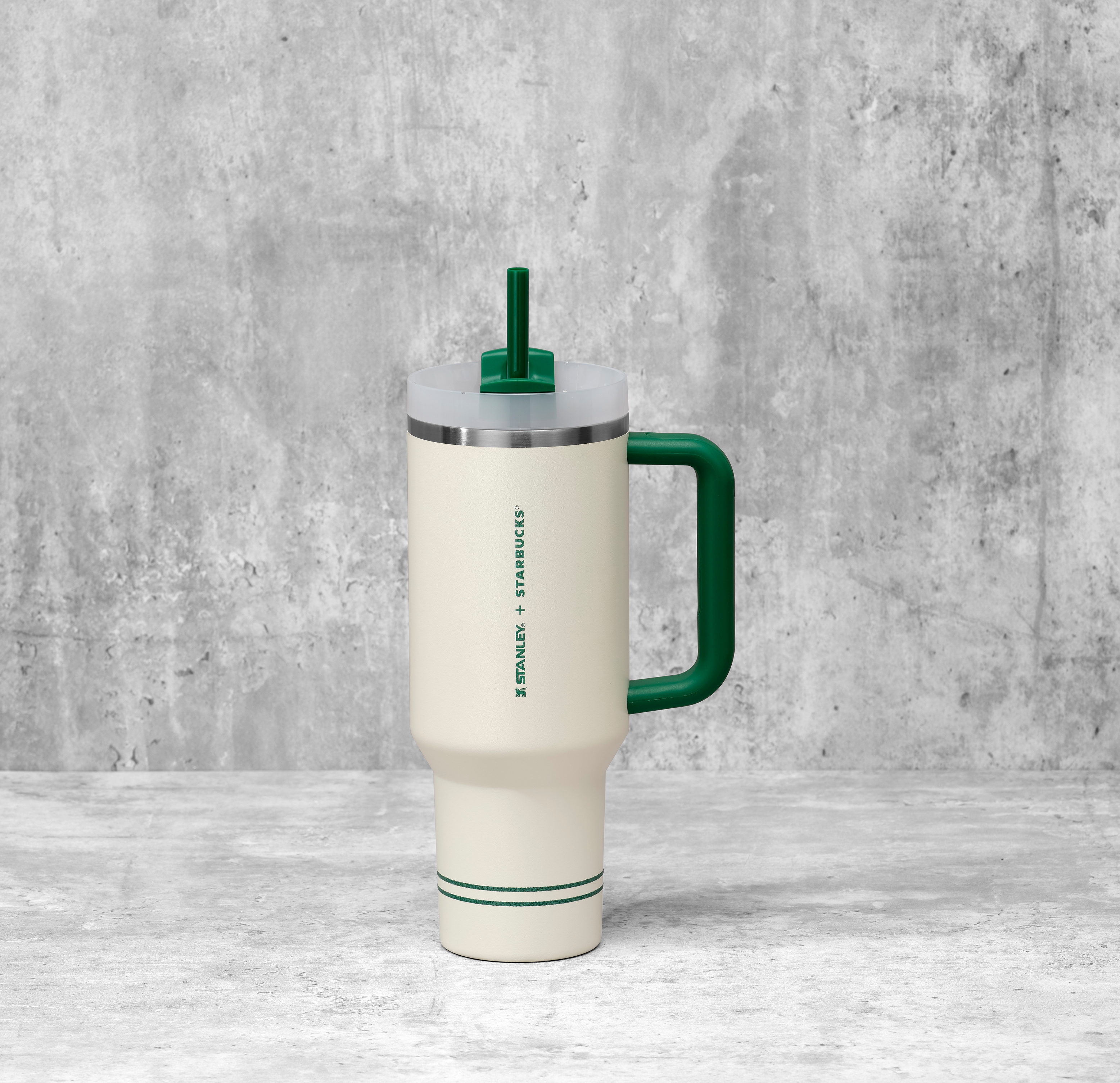 Stanley + Starbucks Connected in Green 40oz Stainless Steel Quencher C ...